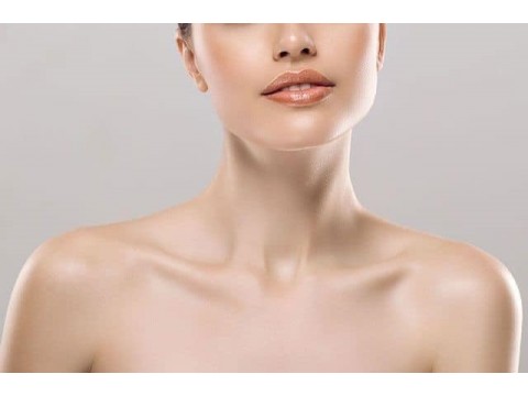 Cura collo e décolleté - blog BioVita